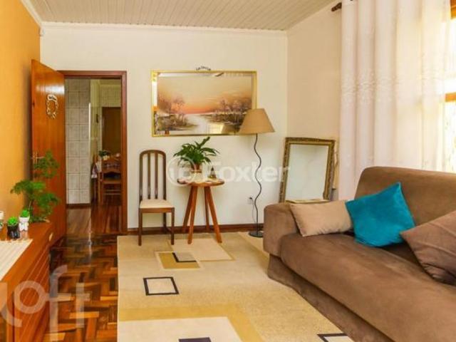 Casa, 3 dormitórios, 280 m², em Partenon