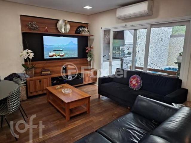 Casa, 3 dormitórios, 281 m², em Chácara Monte Alegre