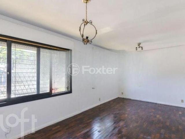 Casa, 3 dormitórios, 281.75 m², em Santo Antônio
