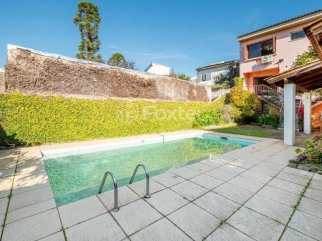 Casa, 3 dormitórios, 291 m², em Teresópolis