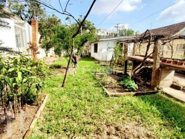 Casa, 3 dormitórios, 292 m², em Santa Maria Goretti