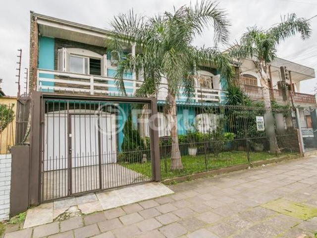 Casa, 3 dormitórios, 293 m², em Sarandi