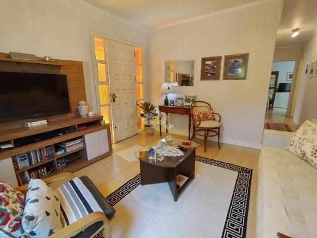 Casa 3 dormitórios 2 vagas