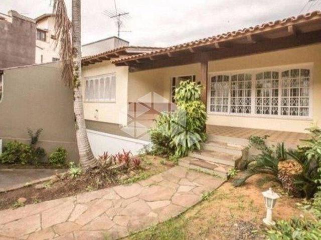 Casa 3 dormitórios 2 vagas no Bairro medianeira em Porto Alegre