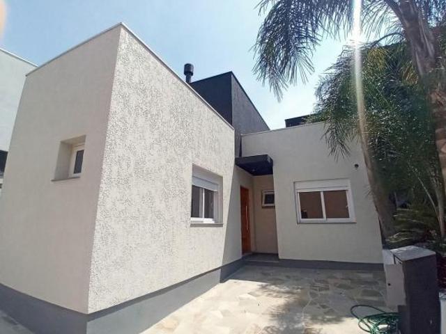 Casa 3 dormitórios, 2 suítes, 2 vagas, no bairro Hípica, Porto Alegre/RS