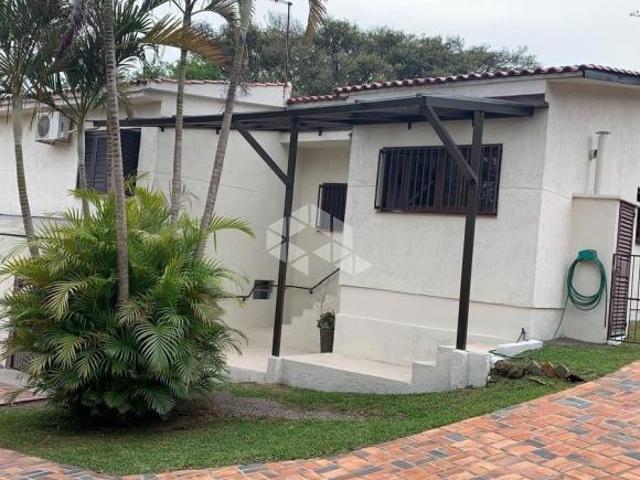 casa 3 dormitórios 2 suítes com 204m² e 4 vagas