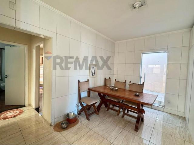 CASA 3 DORMITORIOS 2 SUITES, PISCINA E AREA GOUMET