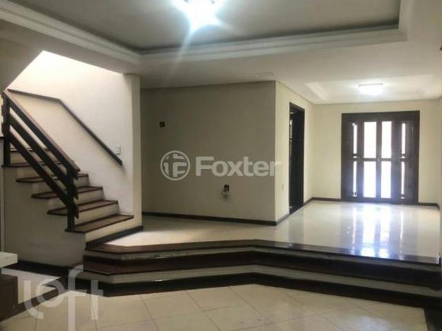 Casa, 3 dormitórios, 300 m², em Cavalhada
