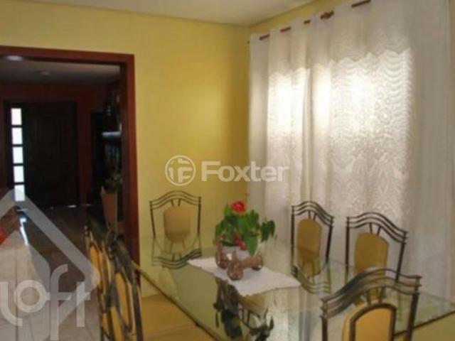 Casa, 3 dormitórios, 300 m², em Cavalhada