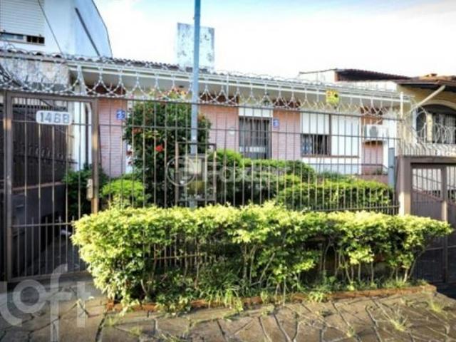 Casa, 3 dormitórios, 300 m², em Chácara das Pedras