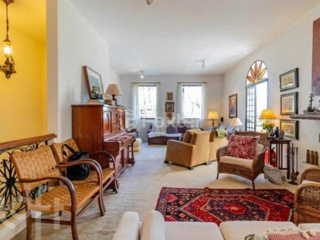 Casa, 3 dormitórios, 300 m², em Alto de Pinheiros