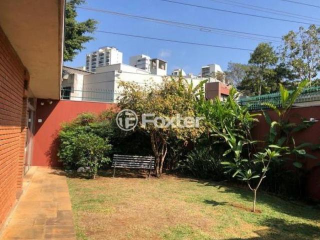 Casa, 3 dormitórios, 300 m², em Alto de Pinheiros