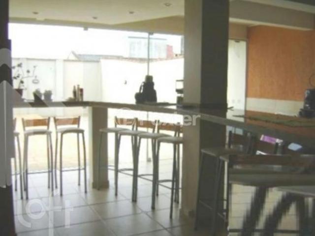Casa, 3 dormitórios, 300 m², em Espírito Santo
