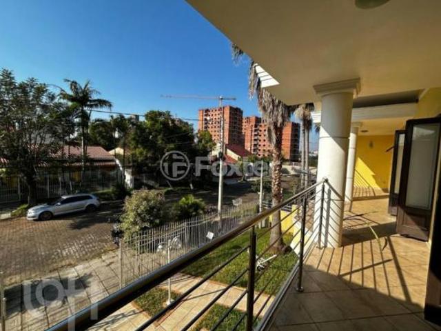 Casa, 3 dormitórios, 300 m², em Igara