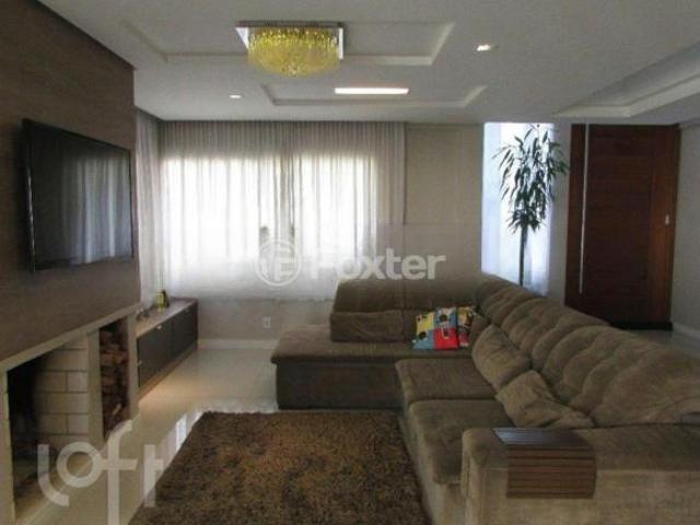 Casa, 3 dormitórios, 300 m², em Igara