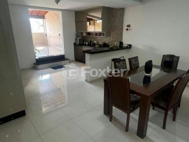 Casa, 3 dormitórios, 300 m², em Parque Marajoara