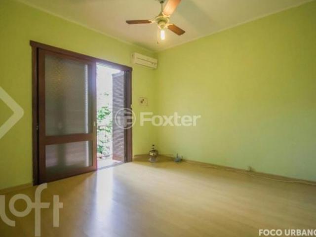 Casa, 3 dormitórios, 300 m², em Petrópolis