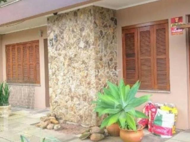 Casa, 3 dormitórios, 300 m², em Vila Ipiranga