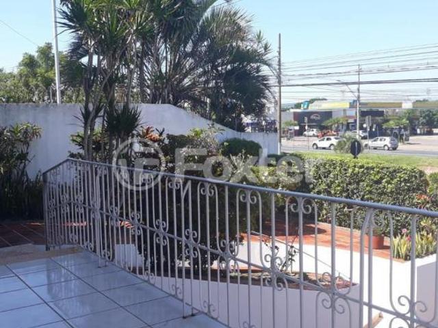 Casa, 3 dormitórios, 302 m², em Cristal