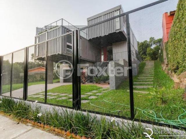 Casa, 3 dormitórios, 315 m², em Teresópolis