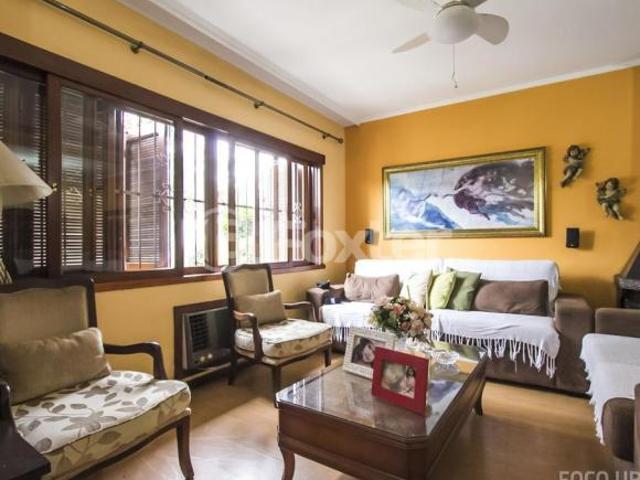Casa, 3 dormitórios, 315 m², em Vila Ipiranga