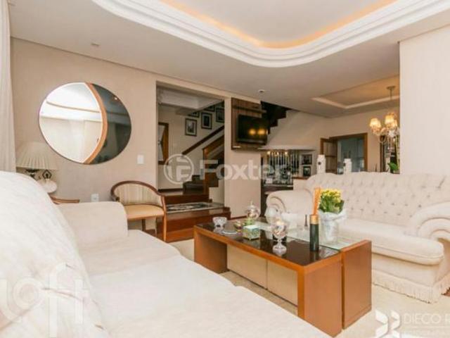 Casa, 3 dormitórios, 310.14 m², em Teresópolis