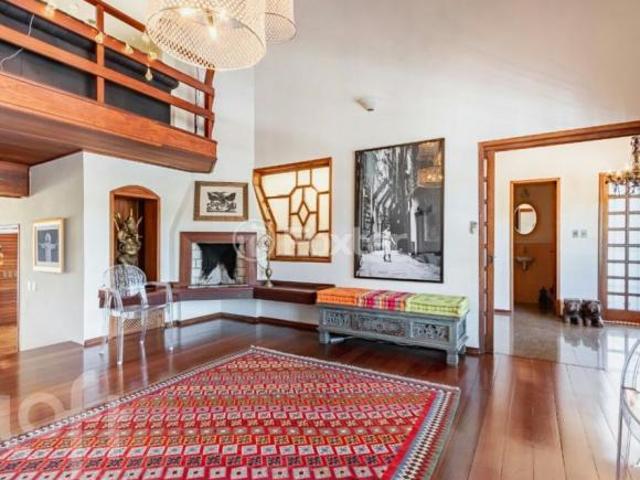 Casa, 3 dormitórios, 324.65 m², em Tristeza