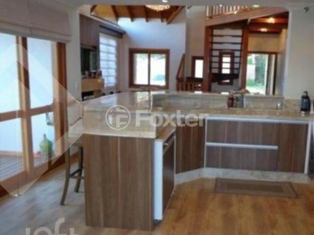 Casa, 3 dormitórios, 325 m², em Jardim Bela Vista