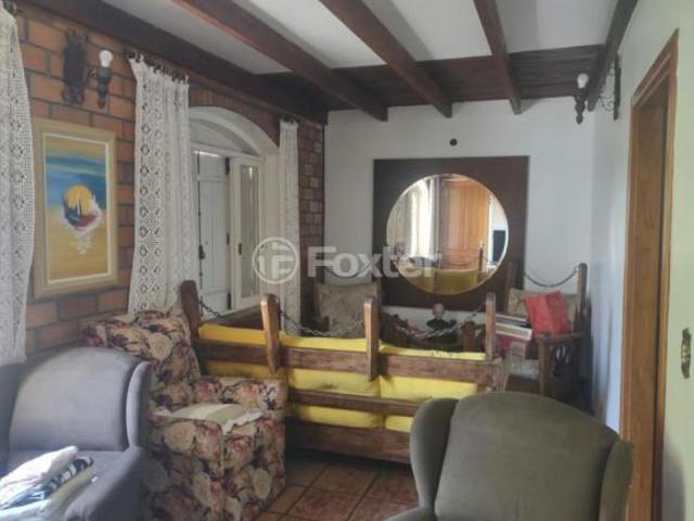 Casa, 3 dormitórios, 320 m², em Tristeza