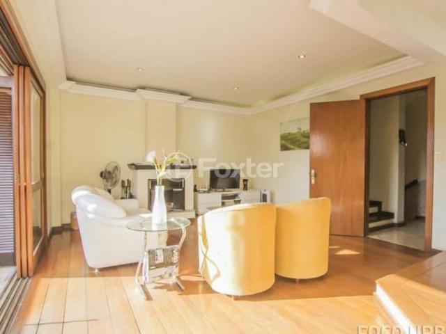 Casa, 3 dormitórios, 330 m², em Chácara das Pedras