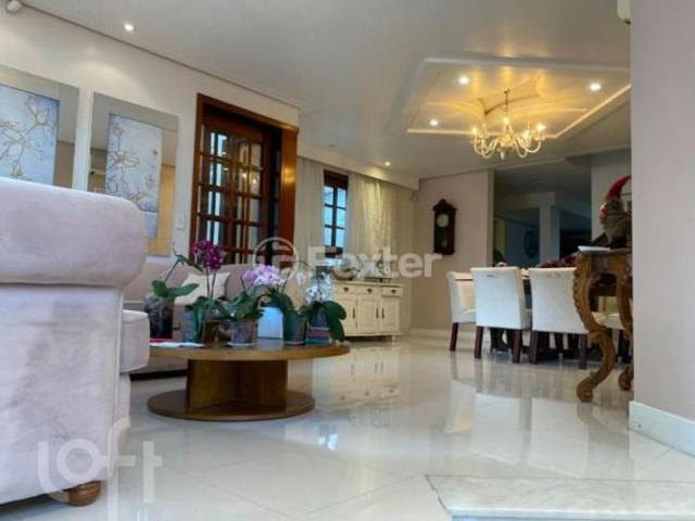 Casa, 3 dormitórios, 331.96 m², em Ouro Branco