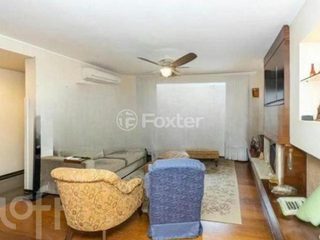 Casa, 3 dormitórios, 340 m², em Petrópolis