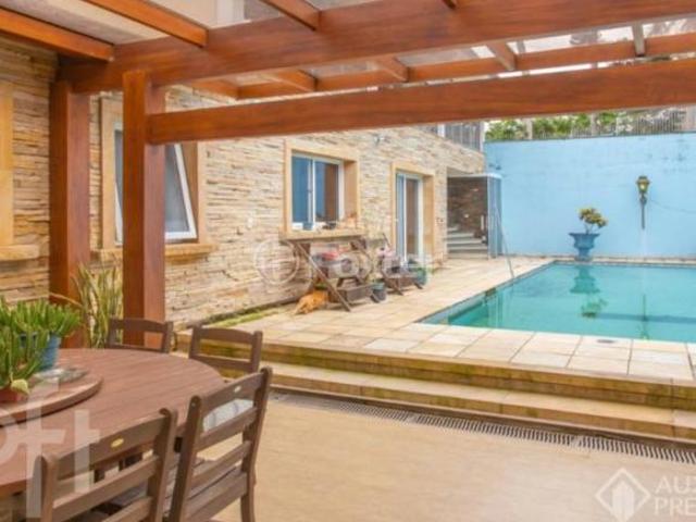Casa, 3 dormitórios, 356 m², em Jardim Isabel
