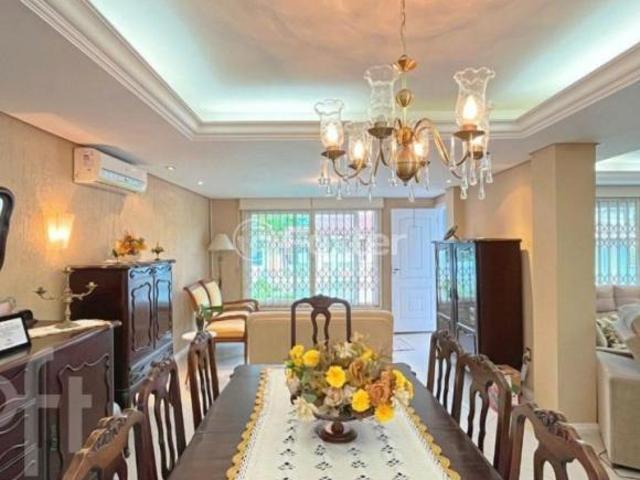 Casa, 3 dormitórios, 350 m², em Tristeza