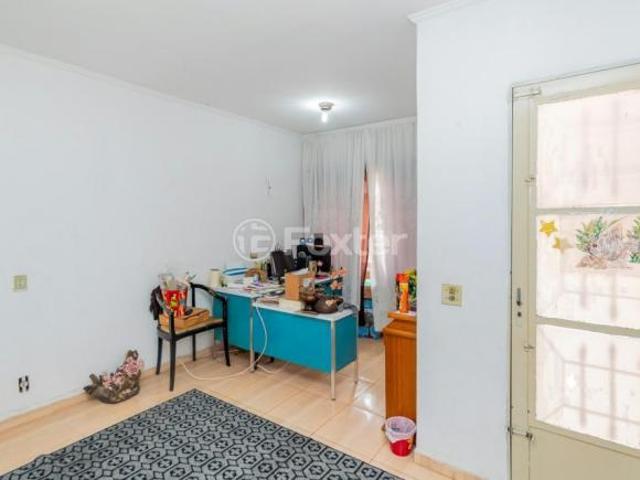 Casa, 3 dormitórios, 350 m², em Vila Leonor