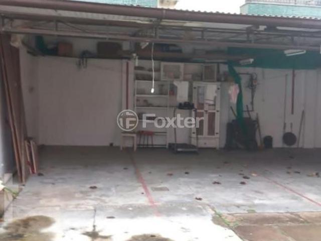 Casa, 3 dormitórios, 369 m², em São João