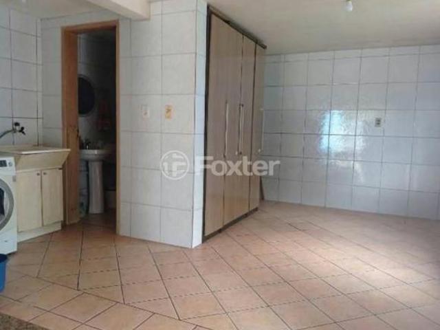 Casa, 3 dormitórios, 360 m², em Centro