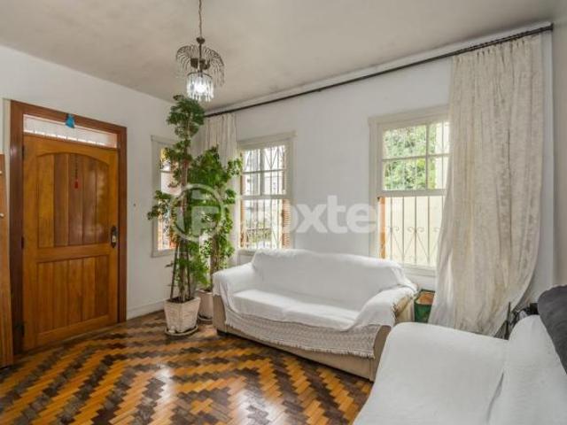 Casa, 3 dormitórios, 360 m², em Santana