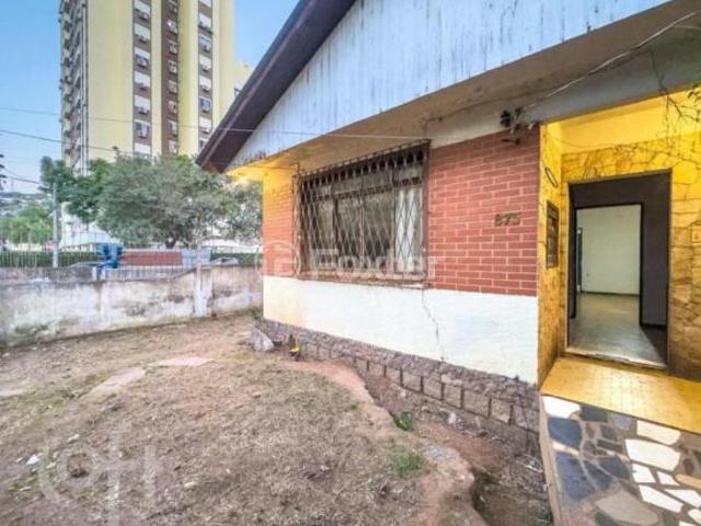 Casa, 3 dormitórios, 360 m², em Partenon