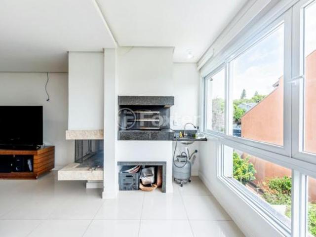 Casa, 3 dormitórios, 361.81 m², em Tristeza