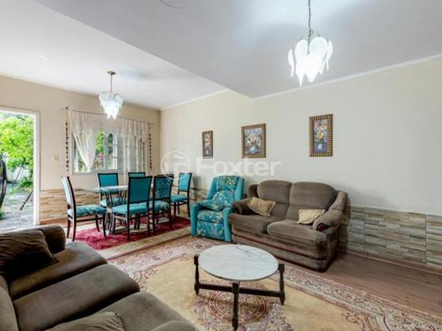 Casa, 3 dormitórios, 363 m², em Auxiliadora