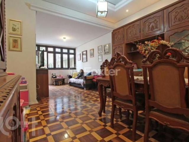 Casa, 3 dormitórios, 370 m², em Floresta
