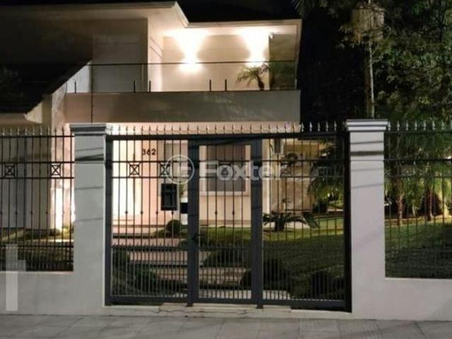 Casa, 3 dormitórios, 372 m², em Ipanema