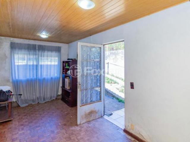 Casa, 3 dormitórios, 372 m², em Morro Santana