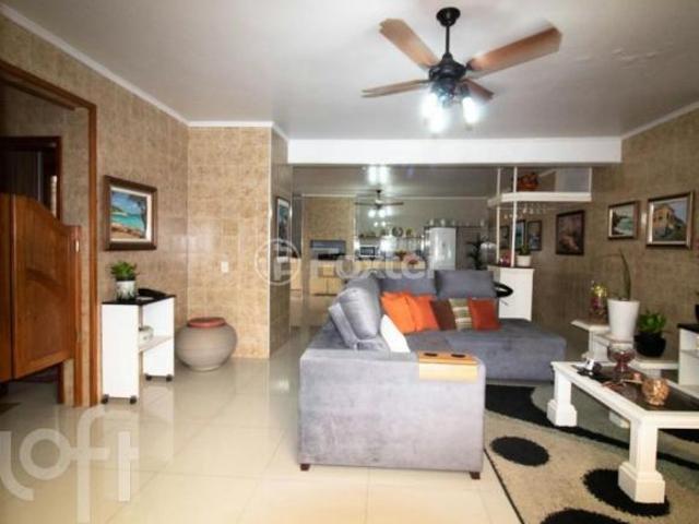Casa, 3 dormitórios, 385 m², em Jardim Lindóia