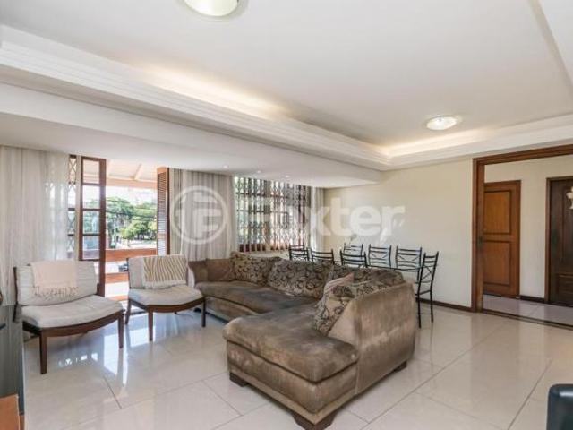 Casa, 3 dormitórios, 385 m², em Vila Ipiranga