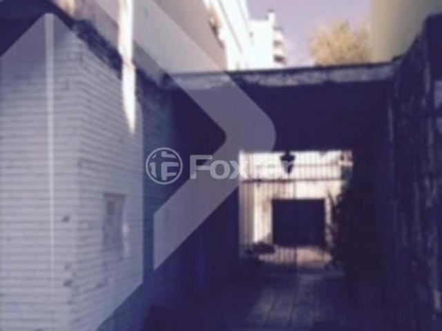 Casa, 3 dormitórios, 383 m², em Menino Deus