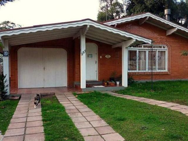 CASA 3 DORMITORIOS