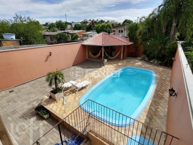 Casa, 3 dormitórios, 390.64 m², em Canudos