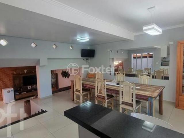 Casa, 3 dormitórios, 400 m², em Jardim Germânia